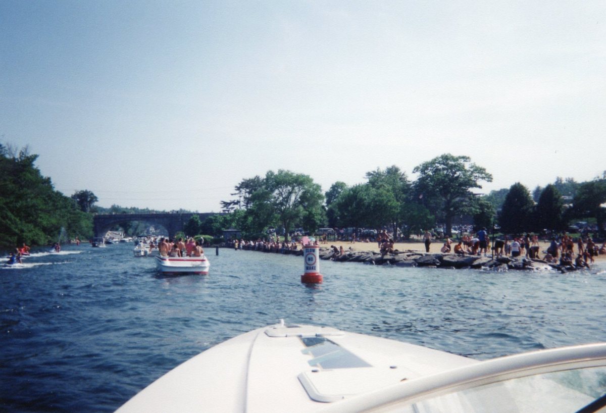 Snapshot of the day – Howard Boat Works, Inc.